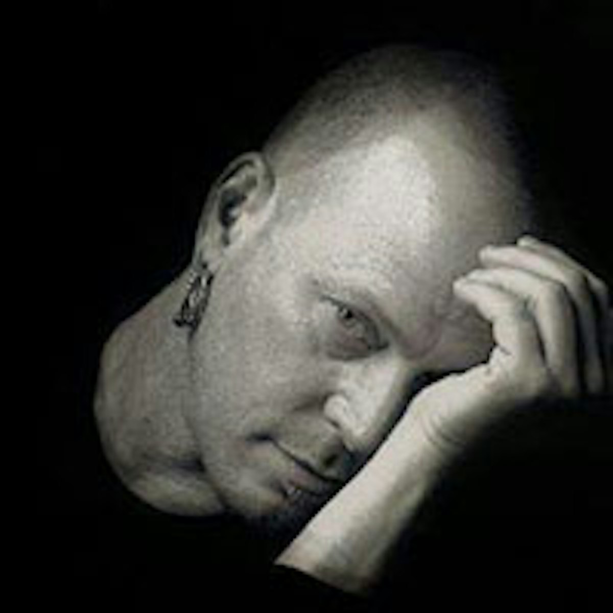 Professional Nail Artist, Tom Holcomb, Passes Away | Skin Inc.