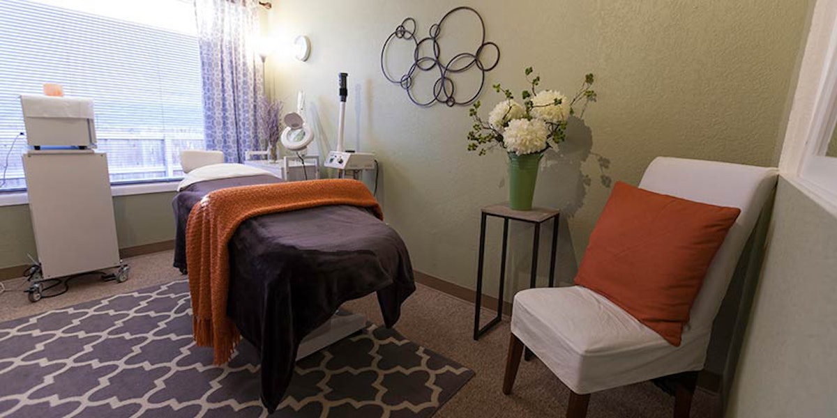 Natural Skin Care & Acne Clinic Makes the “A-List” | Skin Inc.