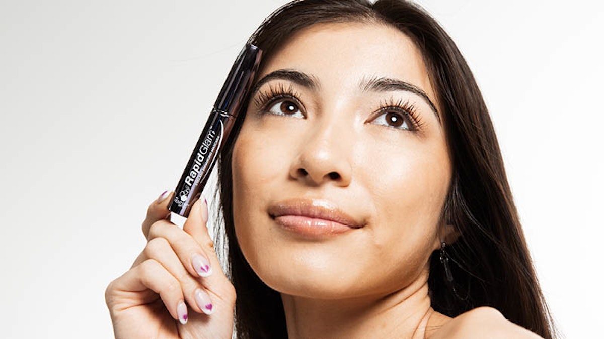 The Definition Of Glam Good Lashes: RapidGlam™ Mascserum | Skin Inc.